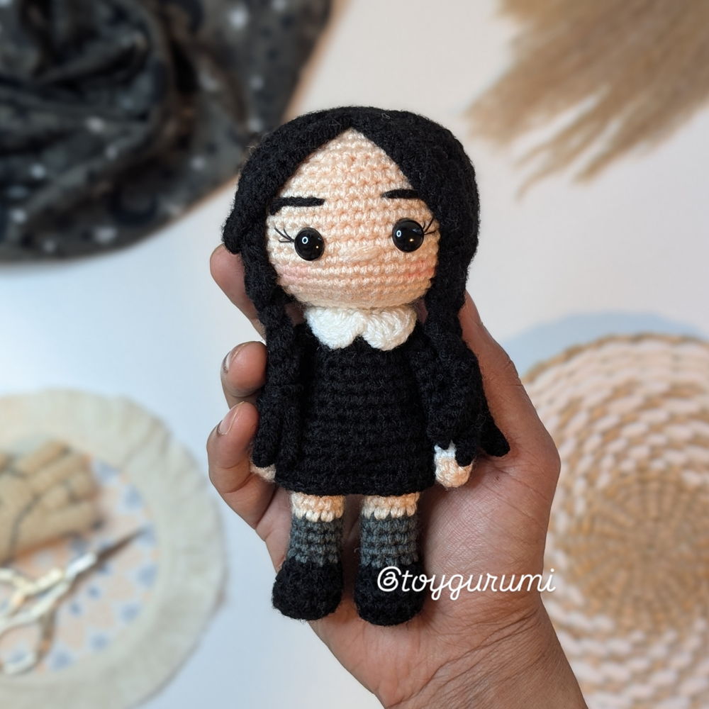 Wednesday Addams Amigurumi
